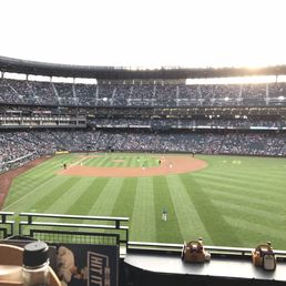 HIT IT HERE CAFE AND BAR - Updated October 2025 - 136 Photos & 86 ...