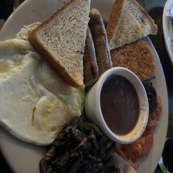 THE CELT IRISH PUB - Updated March 2025 - 241 Photos & 381 Reviews ...