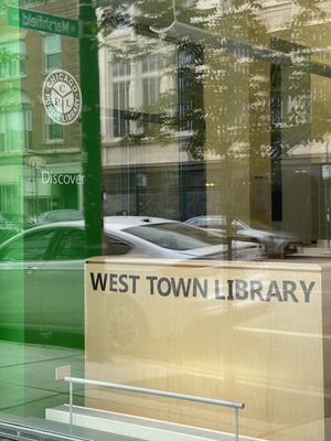 CHICAGO PUBLIC LIBRARY - WEST LOOP - Updated December 2025 - 28 Photos ...