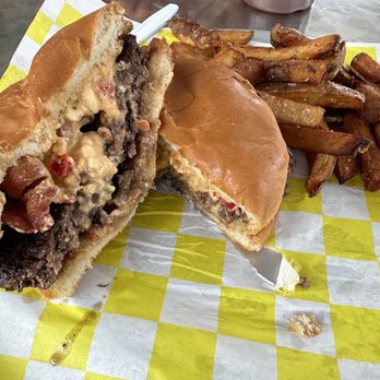 DUB’S PLACE - Updated July 2024 - 85 Photos & 150 Reviews - 4408 Dayton ...