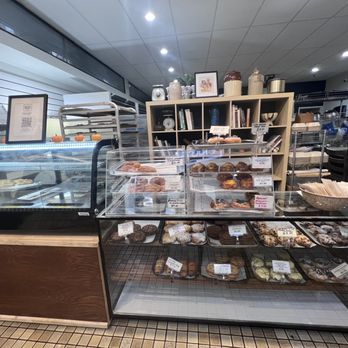 BEYOND PASTRY STUDIO - Updated May 2024 - 395 Photos & 81 Reviews ...