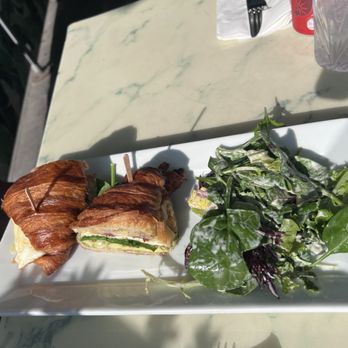 BLUE DAISY - 2743 Photos & 2043 Reviews - 609 Broadway, Santa Monica ...