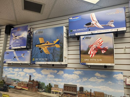 PARIS JUNCTION HOBBIES - Updated October 2025 - 40 Photos - 300 Grand ...