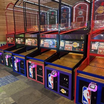 EDS FUNCADE - Updated October 2025 - 25 Photos - 3700 Boardwalk Lincoln ...