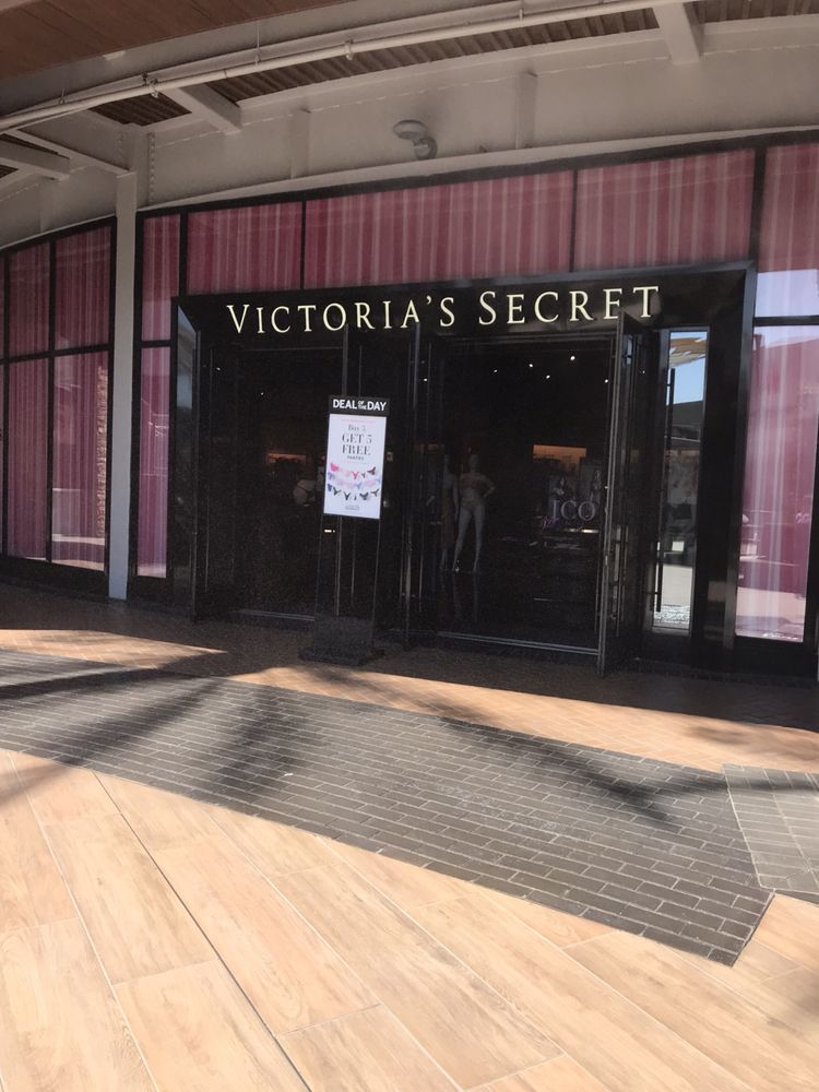VICTORIA’S SECRET - Updated May 2025 - 42 Photos & 46 Reviews - 2000 E ...