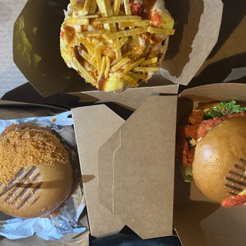 CRUSTY’S - Updated September 2025 - 27 Photos & 14 Reviews - 5899 Rue ...