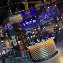 THE TOOTHSOME CHOCOLATE EMPORIUM AND SAVORY FEAST KITCHEN - Updated ...