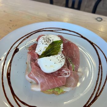 KIXI CAFE - Updated July 2024 - 716 Photos & 208 Reviews - 171 SE ...