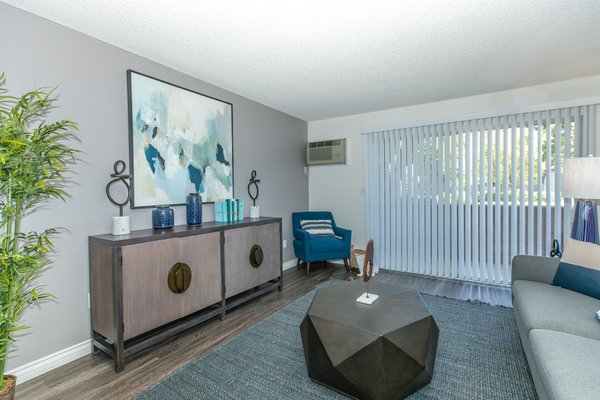Rc Briarwood Apartment Homes