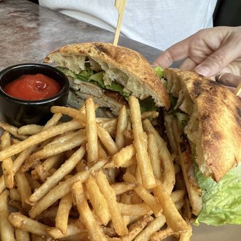 FROG & SLIM - Updated January 2025 - 999 Photos & 501 Reviews - 1420 ...