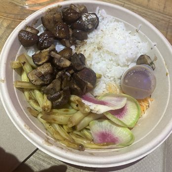 HUNGRY HOUSE - BROOKLYN - Updated July 2025 - 37 Photos - 141 Flushing ...