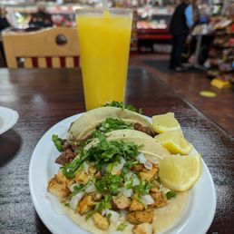 EL PILON - Updated December 2025 - 324 Photos & 300 Reviews - 322 S ...