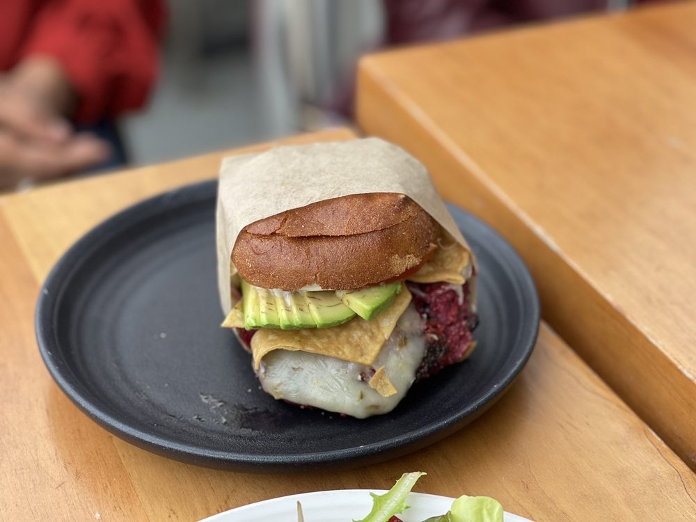 ROAM ARTISAN BURGERS - 322 Photos & 297 Reviews - Burgers - 6000 ...