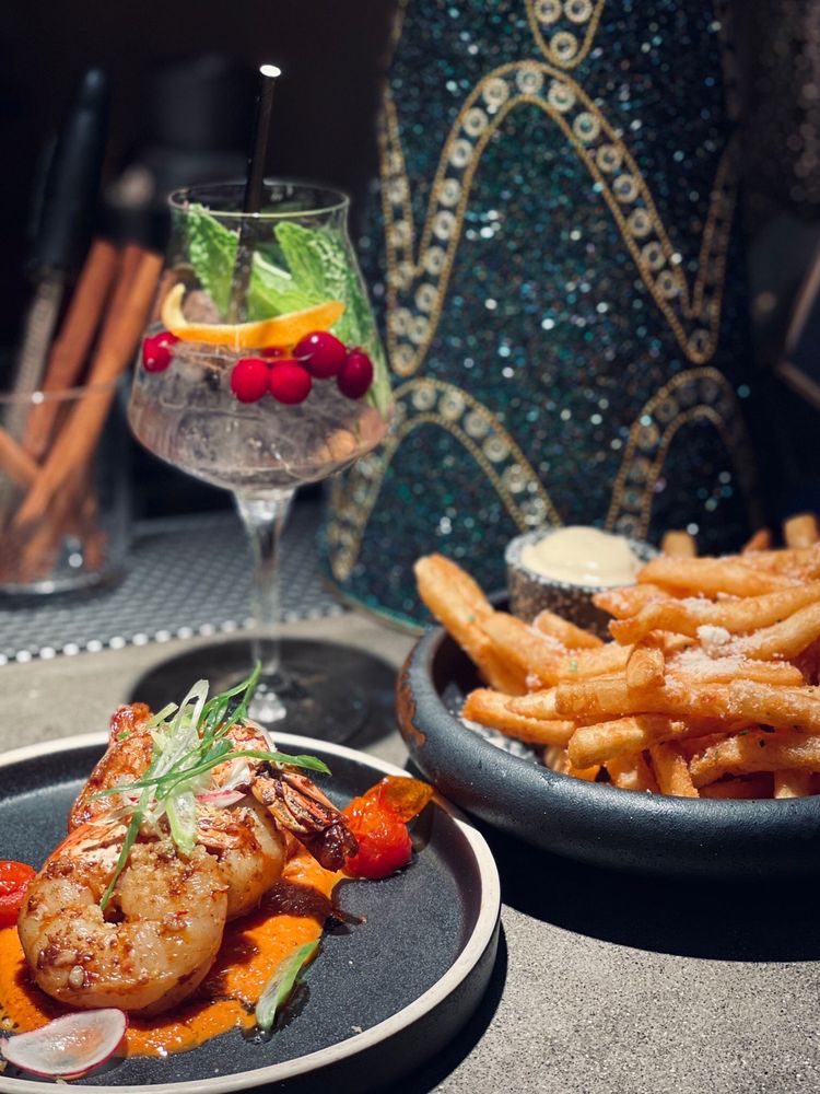 REFLECTIONS THE GARDEN TERRACE - Updated September 2025 - 365 Photos ...