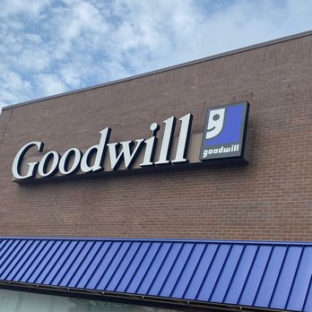 GOODWILL STORE & DONATION CENTER - Updated October 2024 - 32 Reviews ...