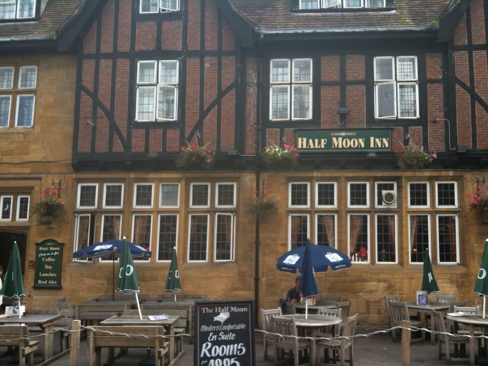 HALF MOON HOTEL - Updated September 2024 - Half Moon Street, Sherborne ...