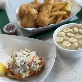 BELL BUOY OF SEASIDE - Updated April 2025 - 362 Photos & 579 Reviews - 1800 S Roosevelt Dr ...