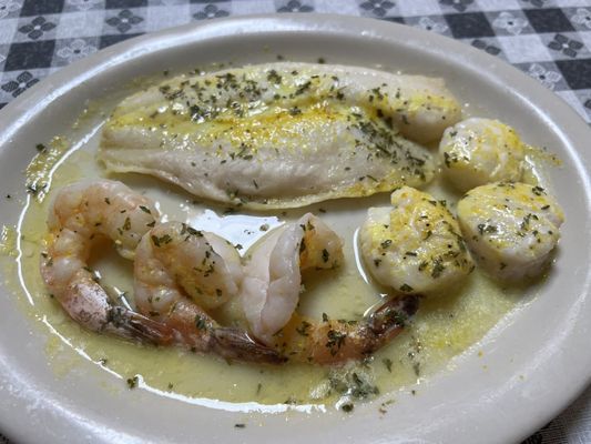 REEF & BEEF RESTAURANT & LOUNGE - Updated December 2025 - 28 Photos ...