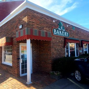 HARRISON HOME BAKERY - 10 Photos & 20 Reviews - Bakeries - 224 Harrison ...