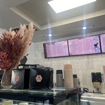 DAILY DRIP COFFEE & DESSERTS - Updated March 2025 - 757 Photos & 435 ...