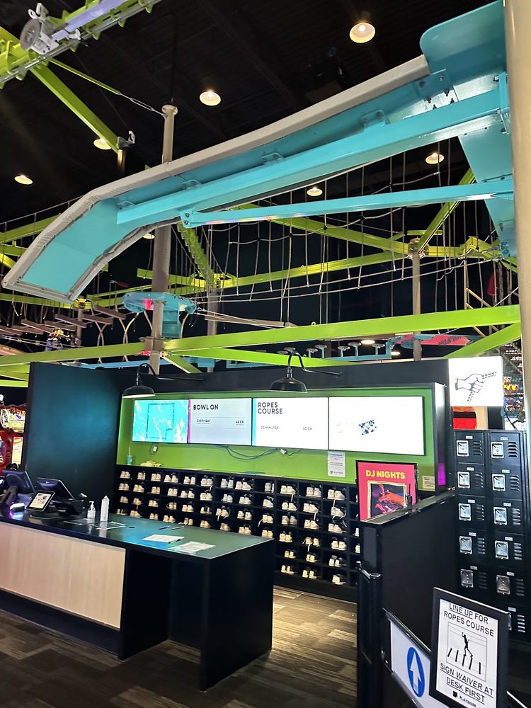 PLAYDIUM - Updated May 2025 - 40 Photos - 20 Biscayne Crescent ...