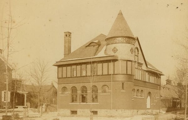 WEST CHESTER PUBLIC LIBRARY - Updated December 2025 - 11 Photos & 13 ...