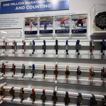 NYRR RUNCENTER FEATURING THE NEW BALANCE RUN HUB - Updated December ...