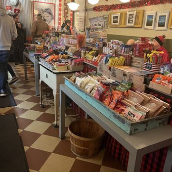 LICKITY SPLIT FROZEN CUSTARD & SWEETS - Updated March 2025 - 530 Photos ...