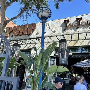 TOM TOM - Updated August 2024 - 1420 Photos & 1083 Reviews - 8932 Santa ...