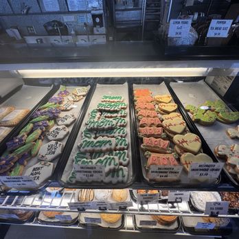 QUACK’S 43RD STREET BAKERY - Updated December 2025 - 605 Photos & 880 ...