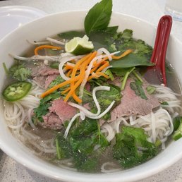 PHO METRO - Updated October 2025 - 902 Photos & 580 Reviews - 31-16 ...