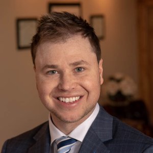 MATT A PHILSON, DDS - Updated October 2025 - 13 Photos - 830 W Abriendo ...