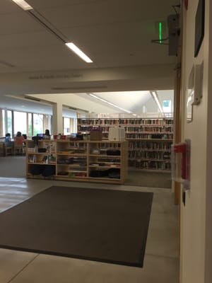 MILLIS PUBLIC LIBRARY - Updated December 2025 - 16 Photos - 961 Main St ...