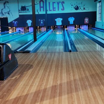 MUSTANG ALLEY’S - Updated December 2025 - 133 Photos & 136 Reviews ...