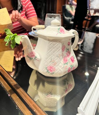 TIPSY TEA PARTY - Updated January 2026 - 48 Photos & 23 Reviews - 2401 ...