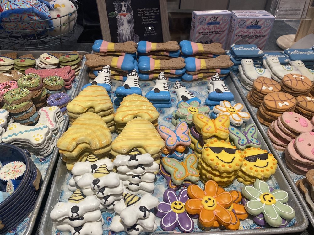 EARTH ANIMAL RETAIL STORE - Updated December 2025 - 143 Photos & 17 ...