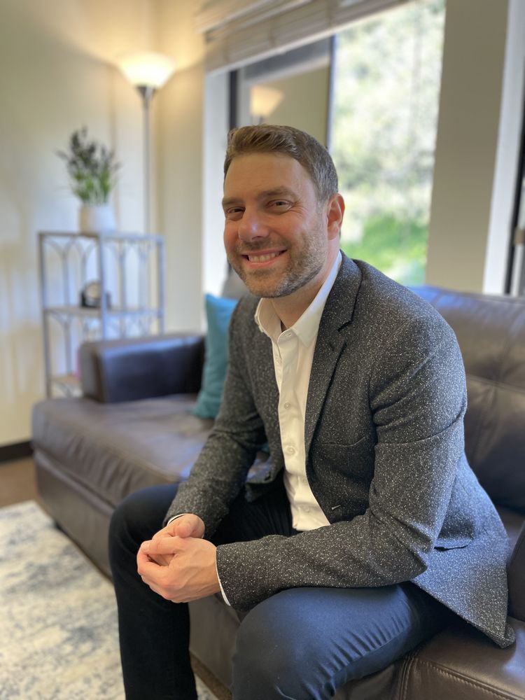 AARON SKOBEL THERAPY - Updated December 2025 - 10 Photos - 7290 Navajo ...