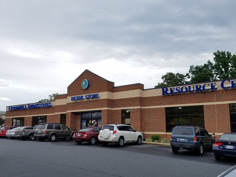 GOODWILL INDUSTRIES - Updated December 2025 - 13 Photos & 13 Reviews ...