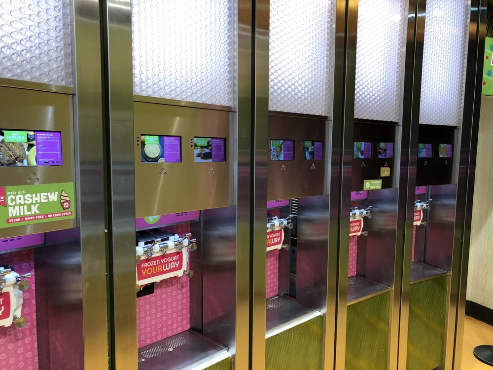 16 HANDLES - 176 Photos & 311 Reviews - Desserts - 1569 2nd Ave, New ...