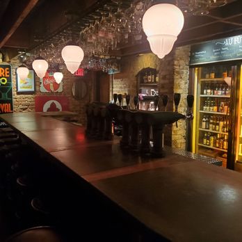 BRICK STORE PUB - Updated September 2024 - 1018 Photos & 1453 Reviews ...