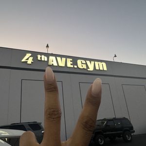 CRUNCH FITNESS - YUMA - Updated December 2025 - 17 Photos & 10 Reviews ...
