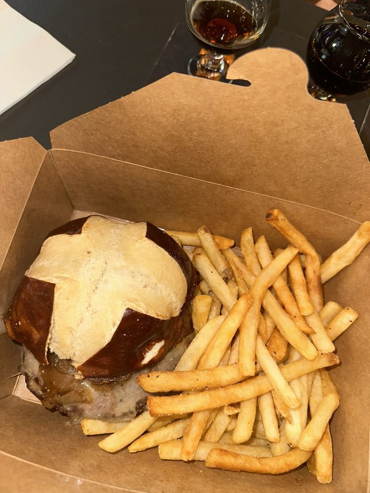 OPEN OUTCRY BREWING COMPANY - Updated October 2025 - 284 Photos & 293 ...