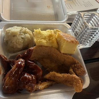 SOUTHERN FIRES BISTRO & LOUNGE - Updated October 2024 - 92 Photos & 142 ...