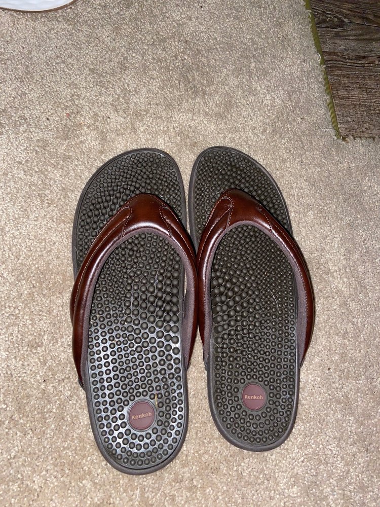 HAPPY FEET PLUS - Updated July 2024 - 52 Photos & 25 Reviews - 1453 ...