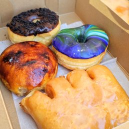 SLODOCO DONUTS - Updated June 2025 - 1555 Photos & 1346 Reviews - 793 E ...
