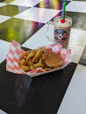 BRIAN THE MUNCHIE MAN - Updated October 2025 - 15 Photos - Benton ...