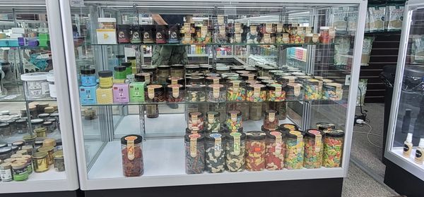 TOBACCO HUT VAPE & CIGARS - Updated May 2025 - 54 Photos - 4863 James ...