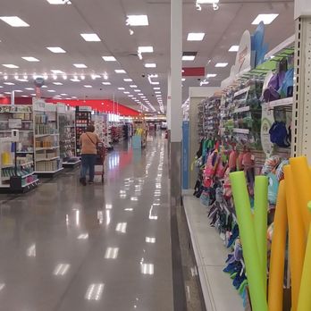TARGET - Updated January 2026 - 74 Photos & 107 Reviews - 4040 N Oracle ...