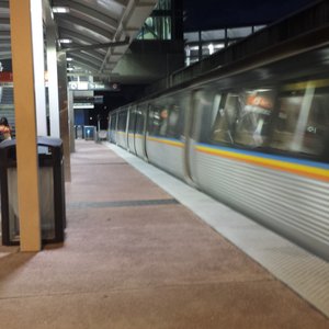 MARTA - BUCKHEAD STATION - 38 Photos & 24 Reviews - 3360 Peachtree Rd ...