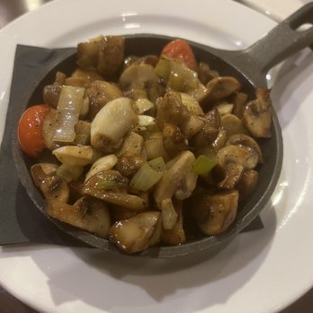 13MOONS RESTAURANT - Updated September 2025 - 267 Photos & 127 Reviews ...